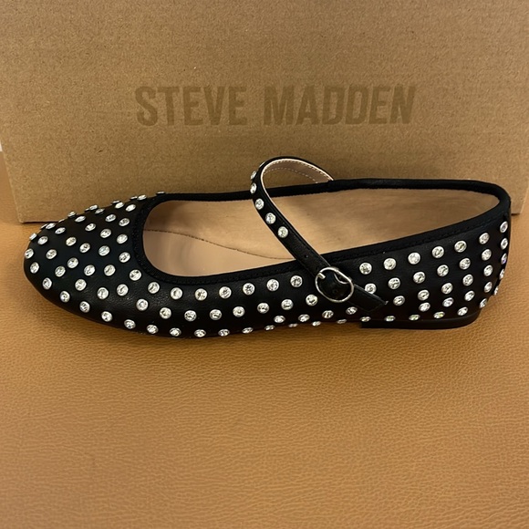 Steve Madden | Shoes | Steve Madden Vinetta Beautiful Studded ...